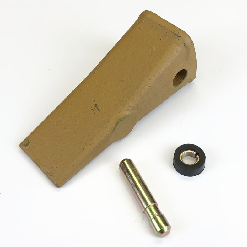 1U3202 CAT Style Standard Long Tooth c/w Pin & Retainer | Wesco Industries