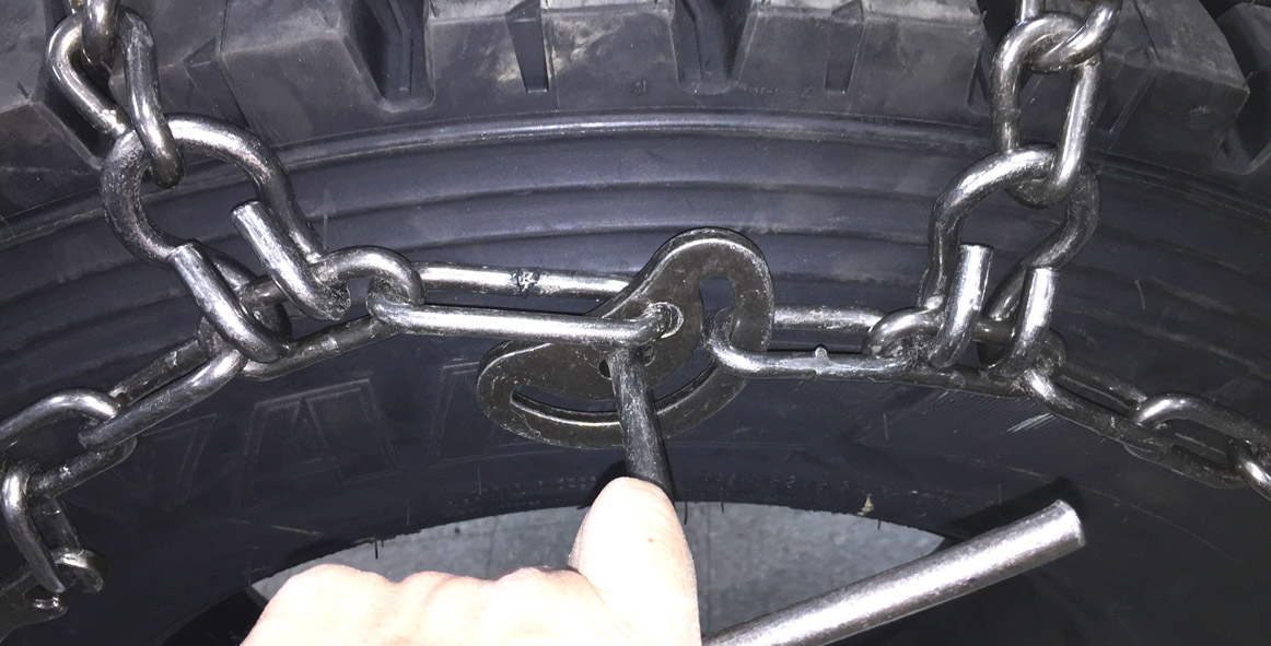 VC295 V-Bar Skid Steer Chains with Cams | Wesco Industries