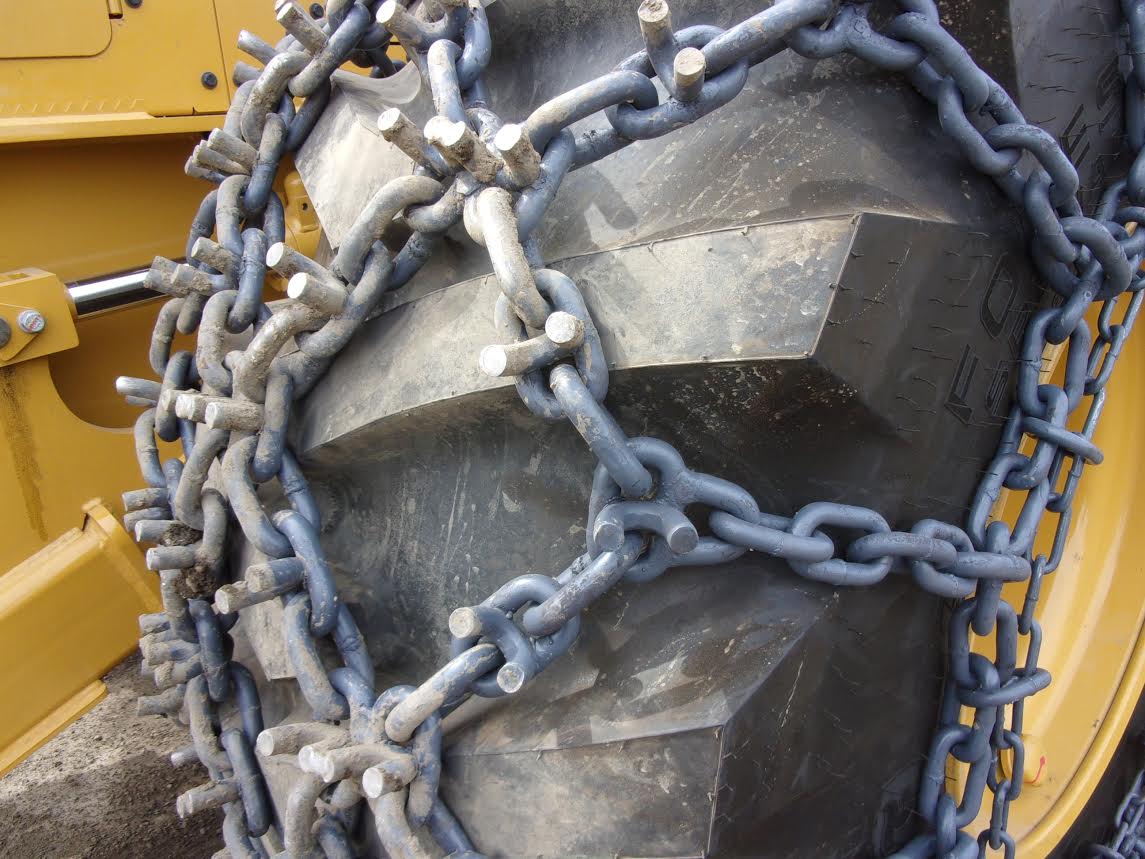 3/4 inch 28Lx26 Scorpion Double Diamond Studded Chains | Wesco Industries